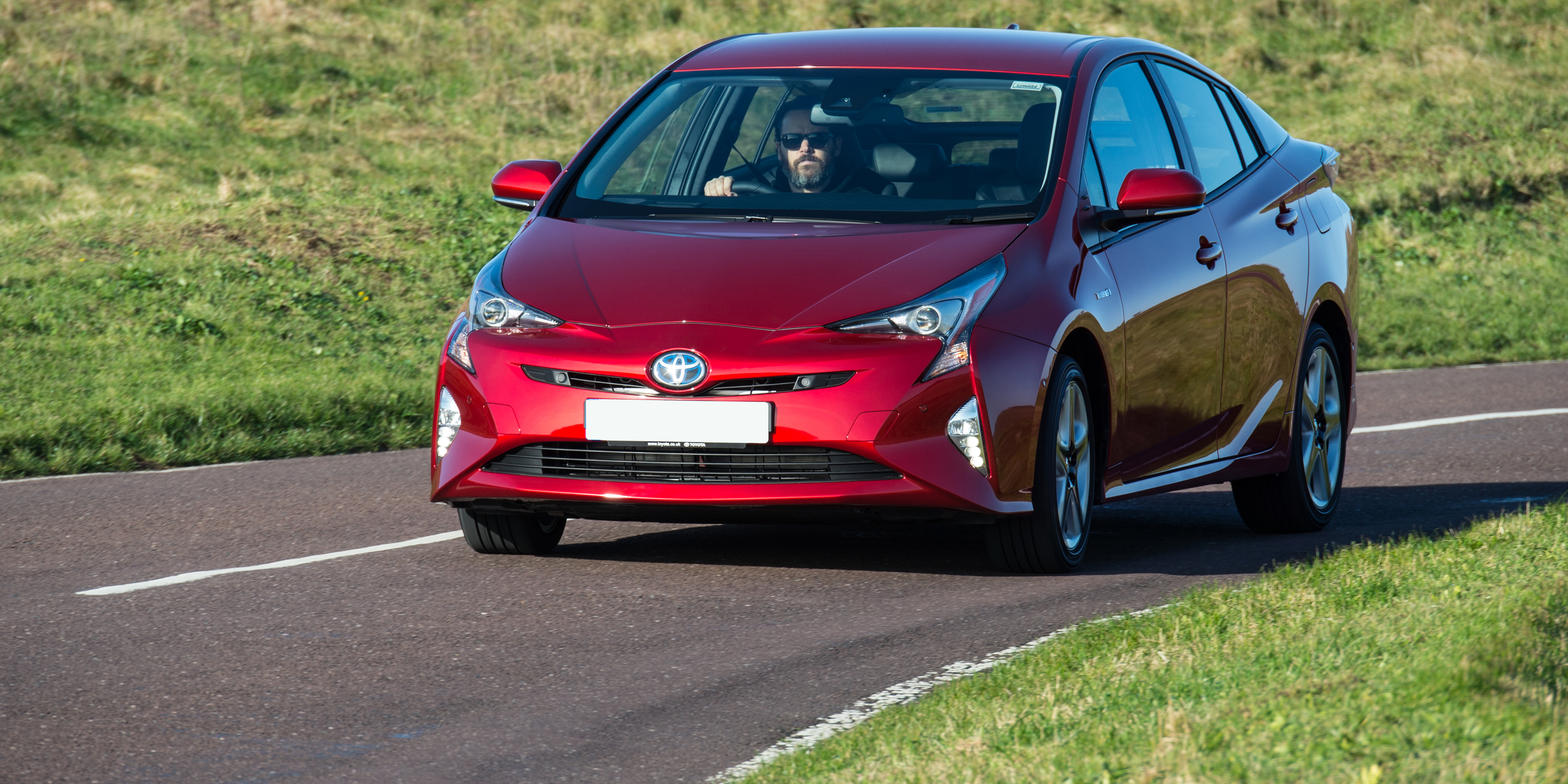 Toyota Prius Specifications | carwow