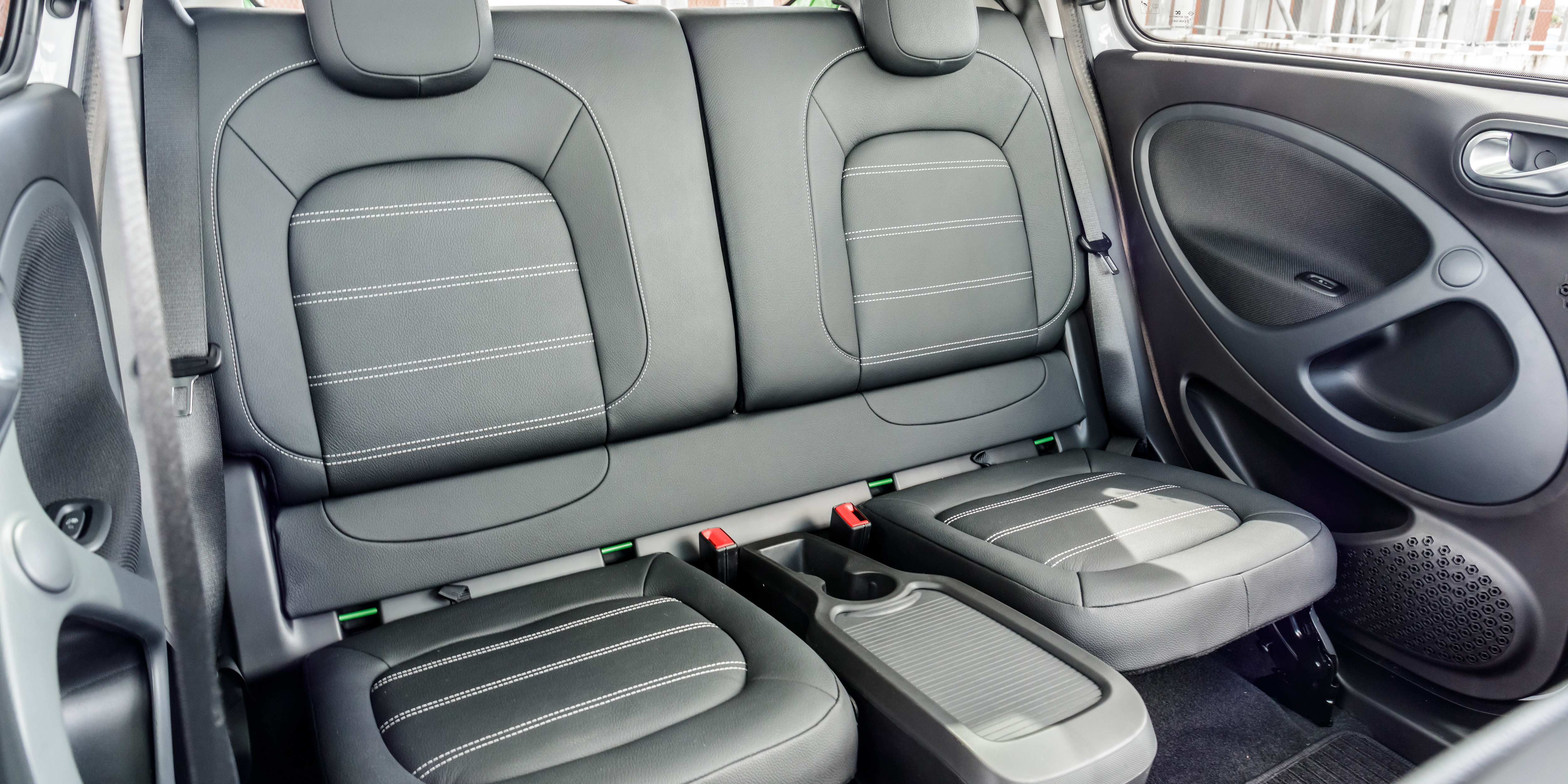 Smart ForFour Electric Drive Review | carwow