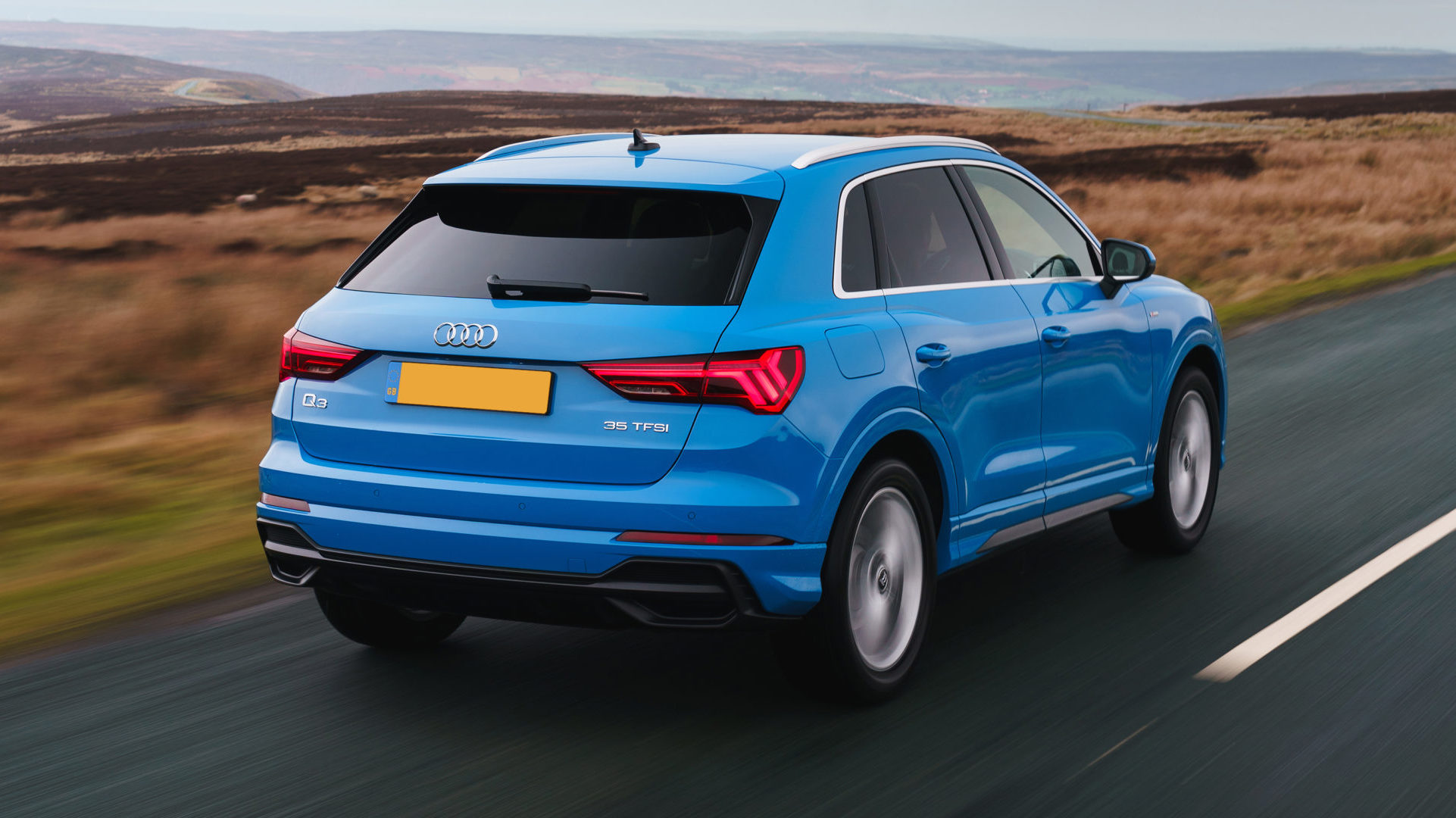 Audi Q2 vs Q3 – SUV comparison | Carwow