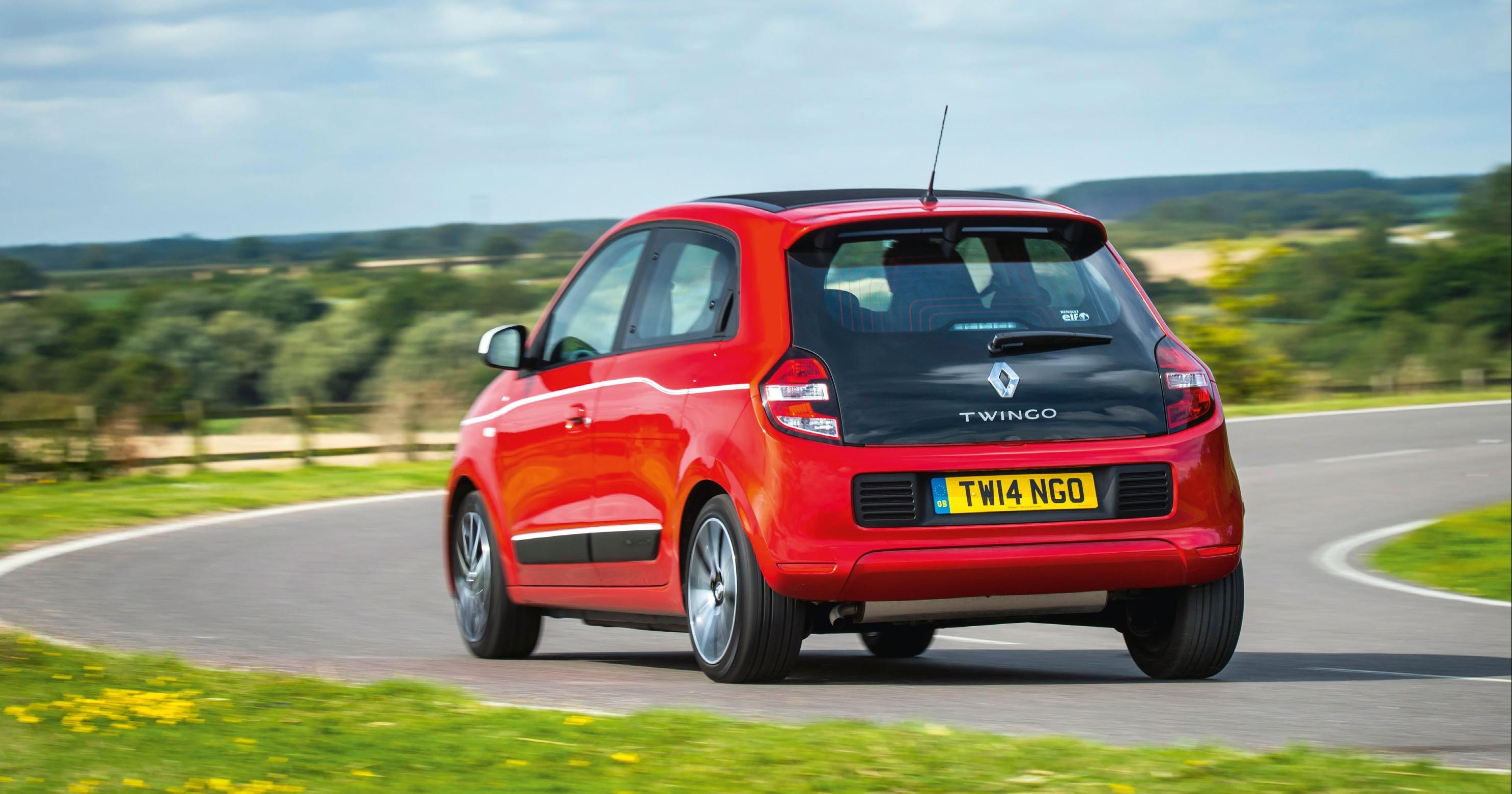 Renault Twingo Review | carwow
