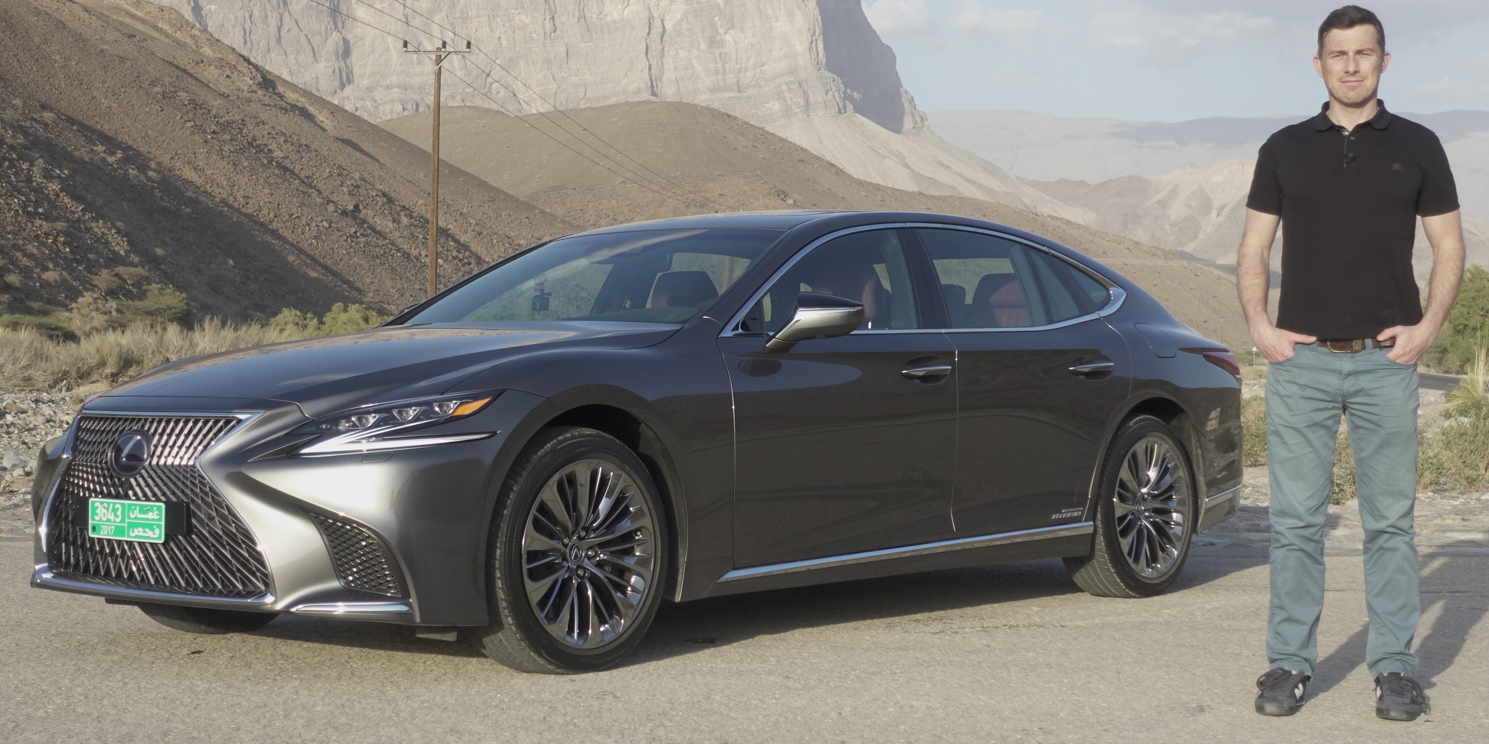 Lexus LS Review | carwow