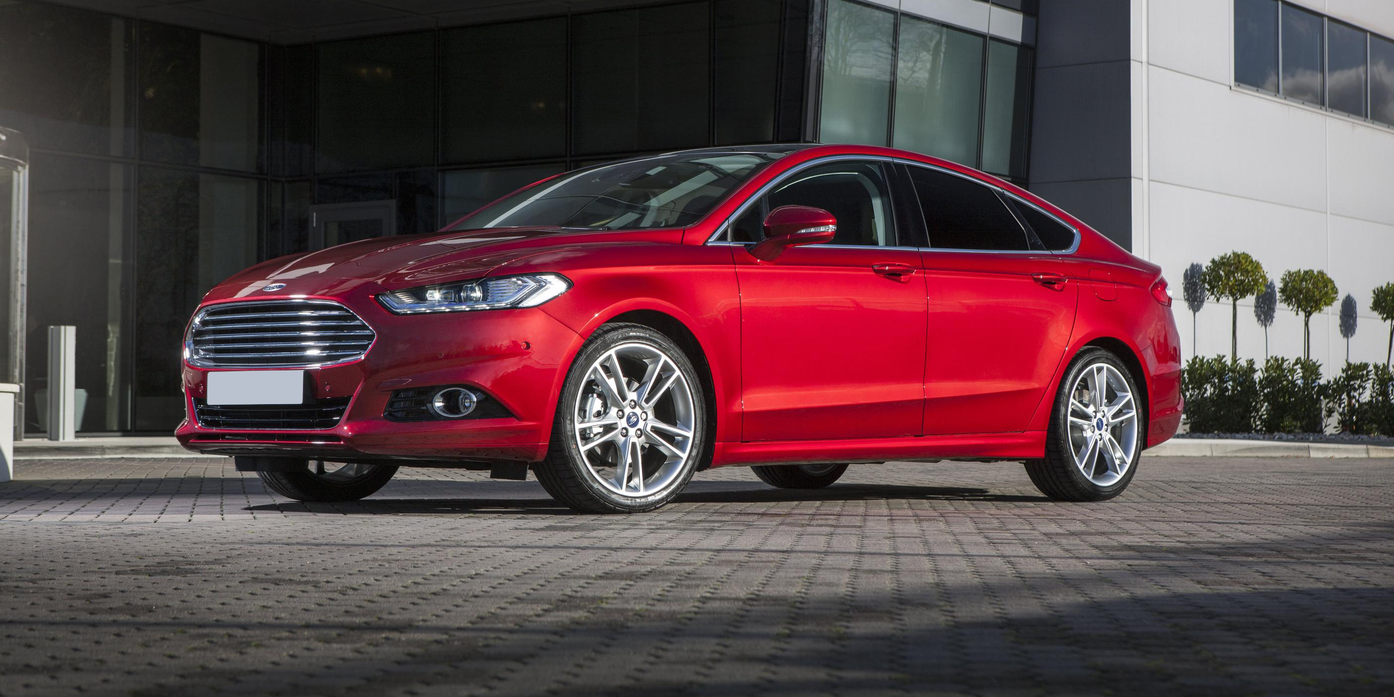 Ford Mondeo Review | carwow