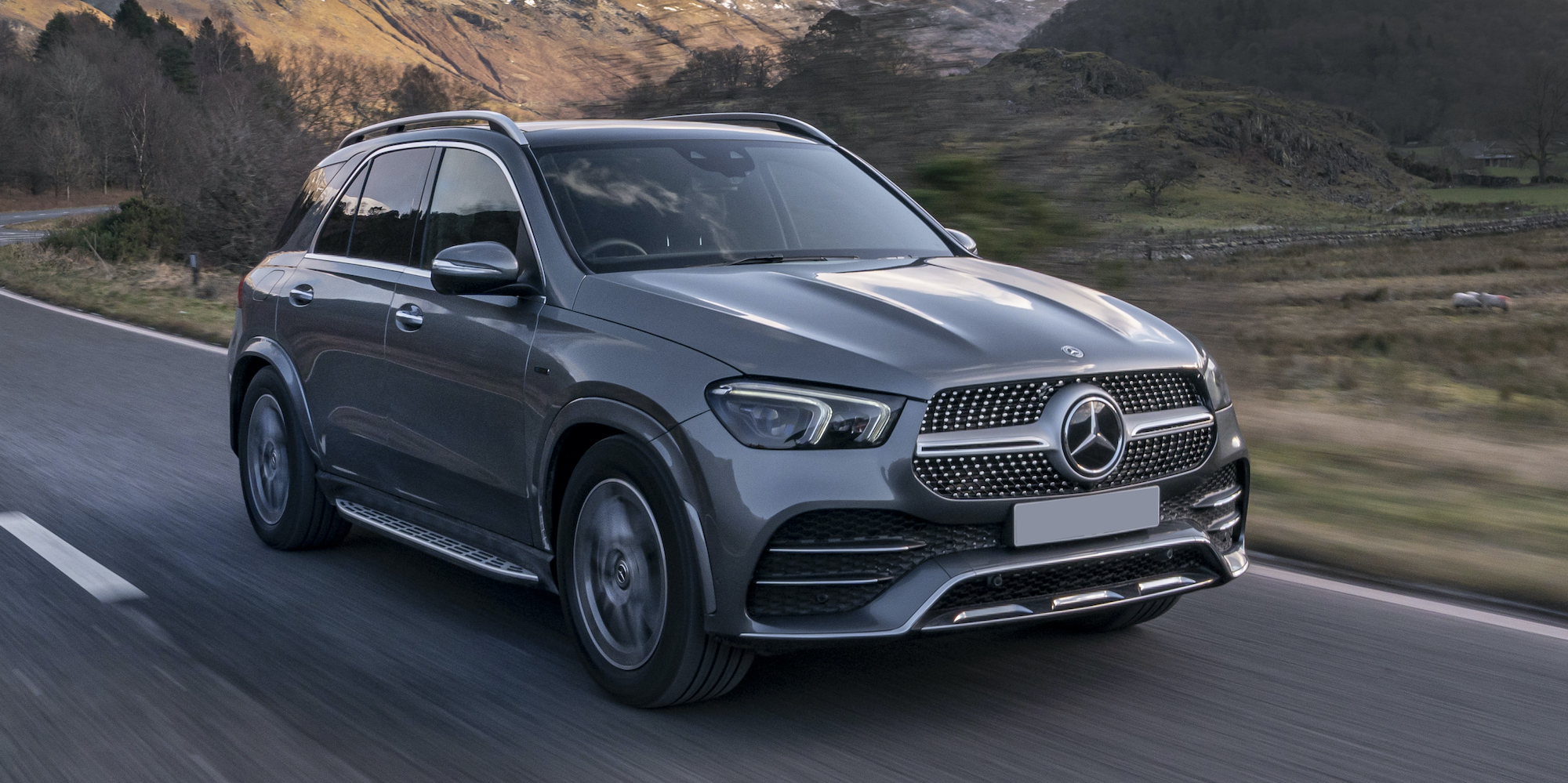 Mercedes Benz GLE SUV Hybrid Review 2025 Drive Specs Pricing Carwow