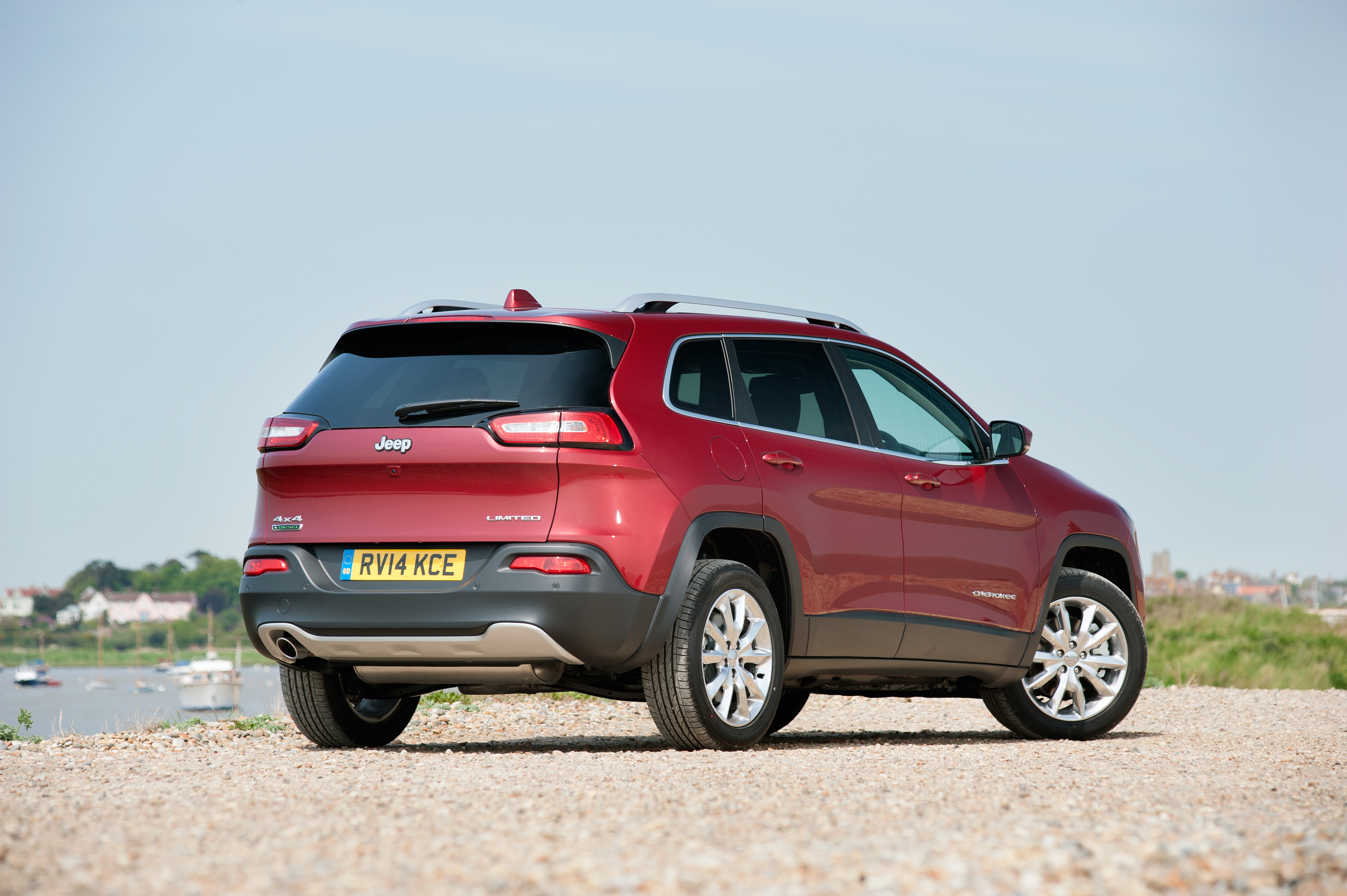 Jeep Cherokee Review | carwow
