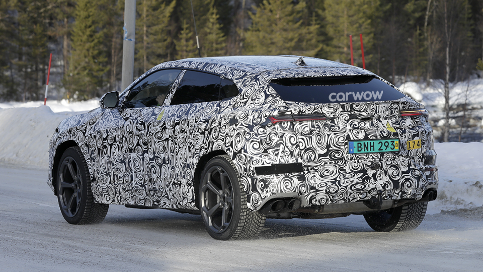 New Lamborghini Urus Hybrid spotted: price, specs and release date | carwow