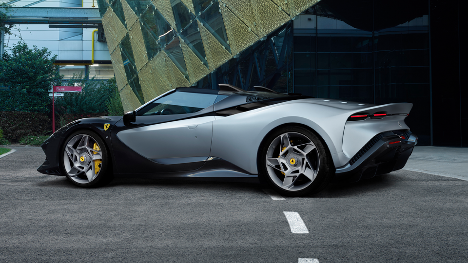 New Ferrari SP-8 revealed: one-off spider gets V8 engine and no roof ...