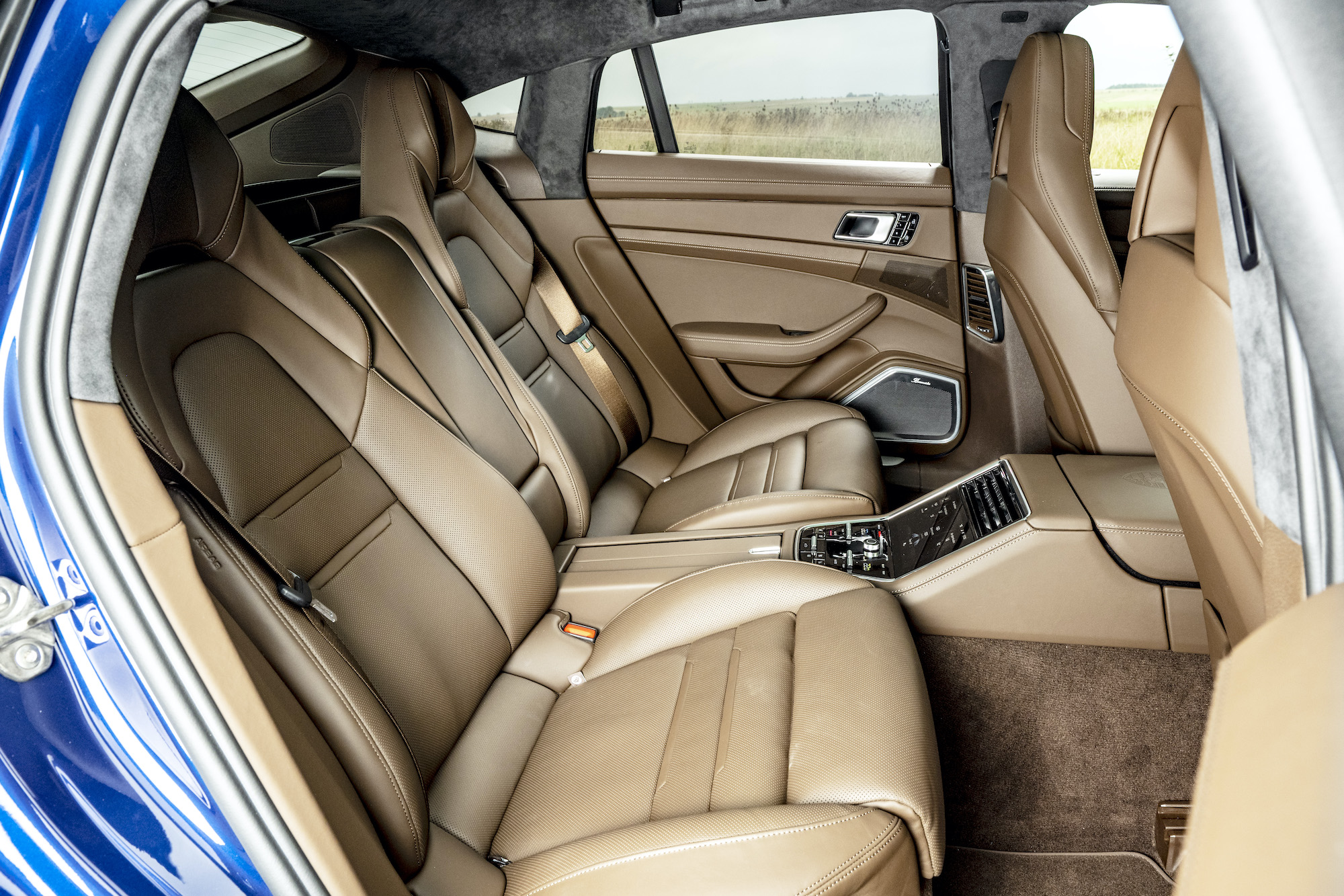 Porsche Panamera Review 2022 | carwow