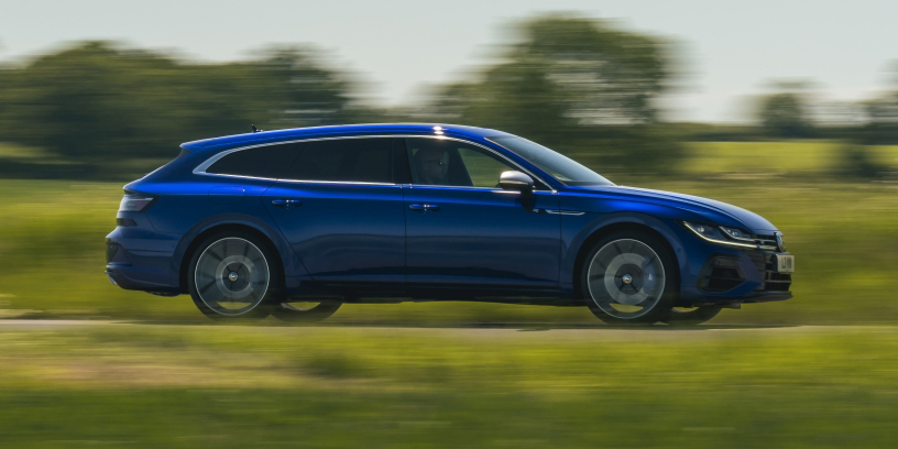 Volkswagen Arteon R Review 2023 | Drive, Specs & Pricing | carwow