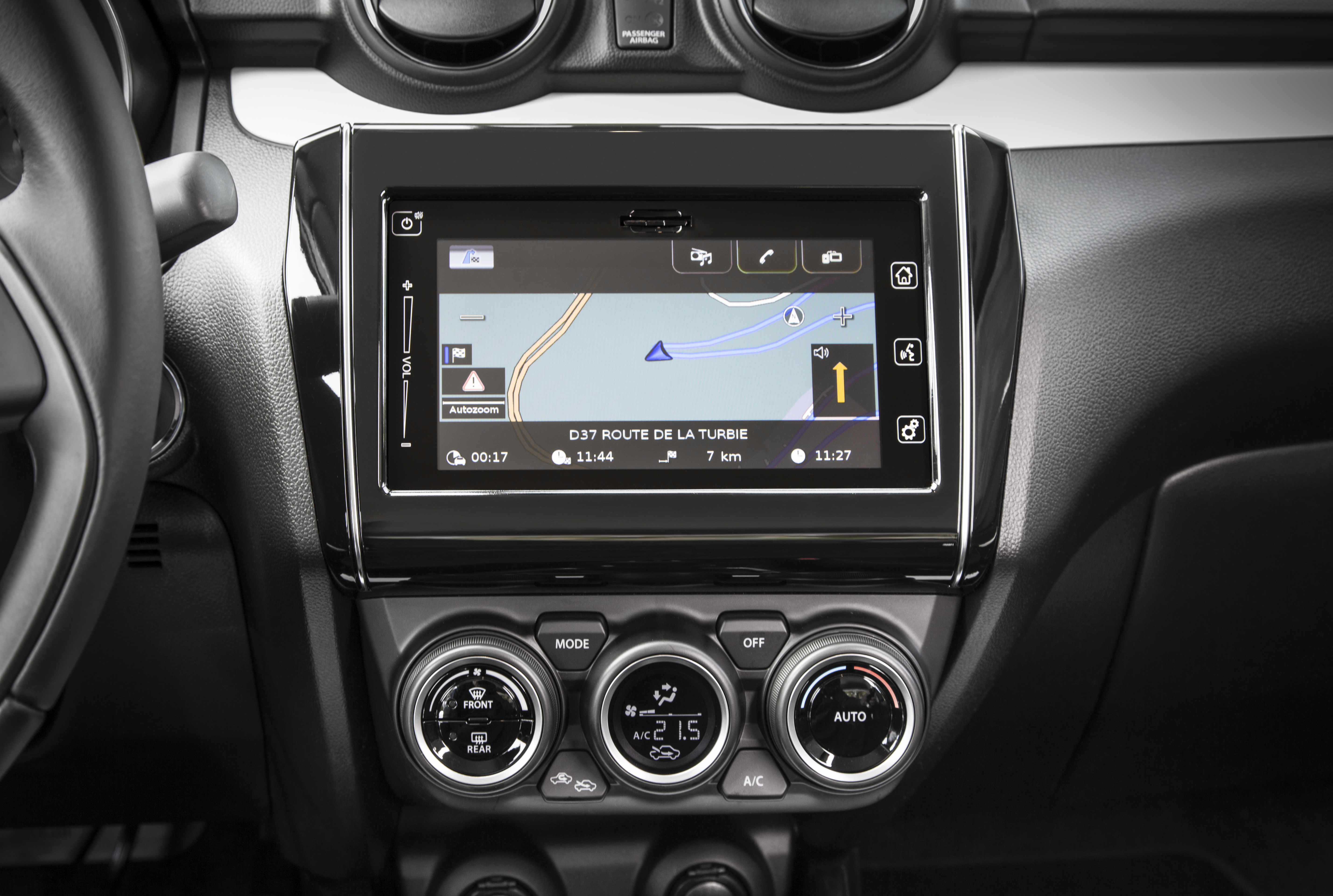 Suzuki Swift 2017 Review | carwow