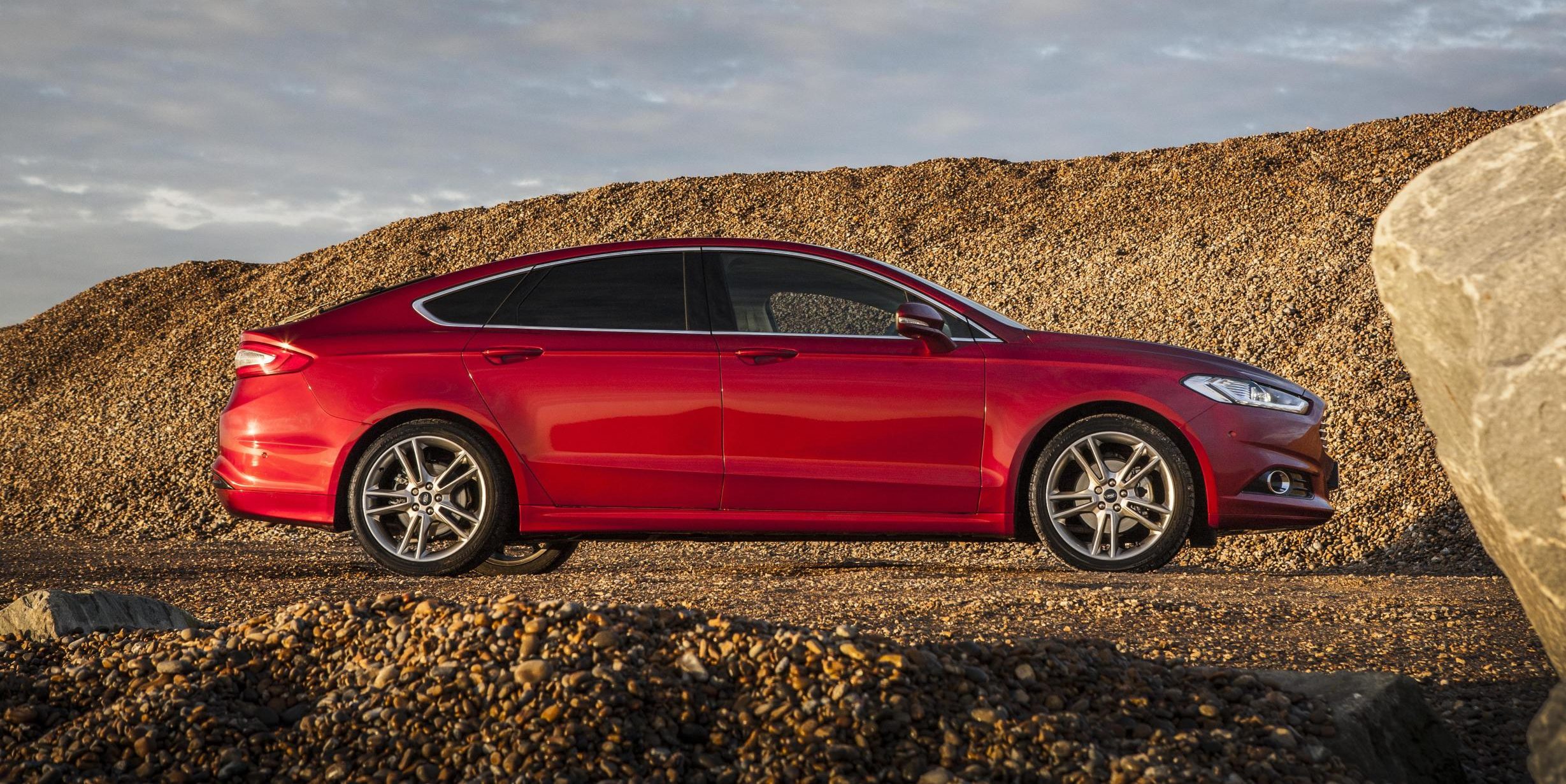 Ford Mondeo Review | carwow