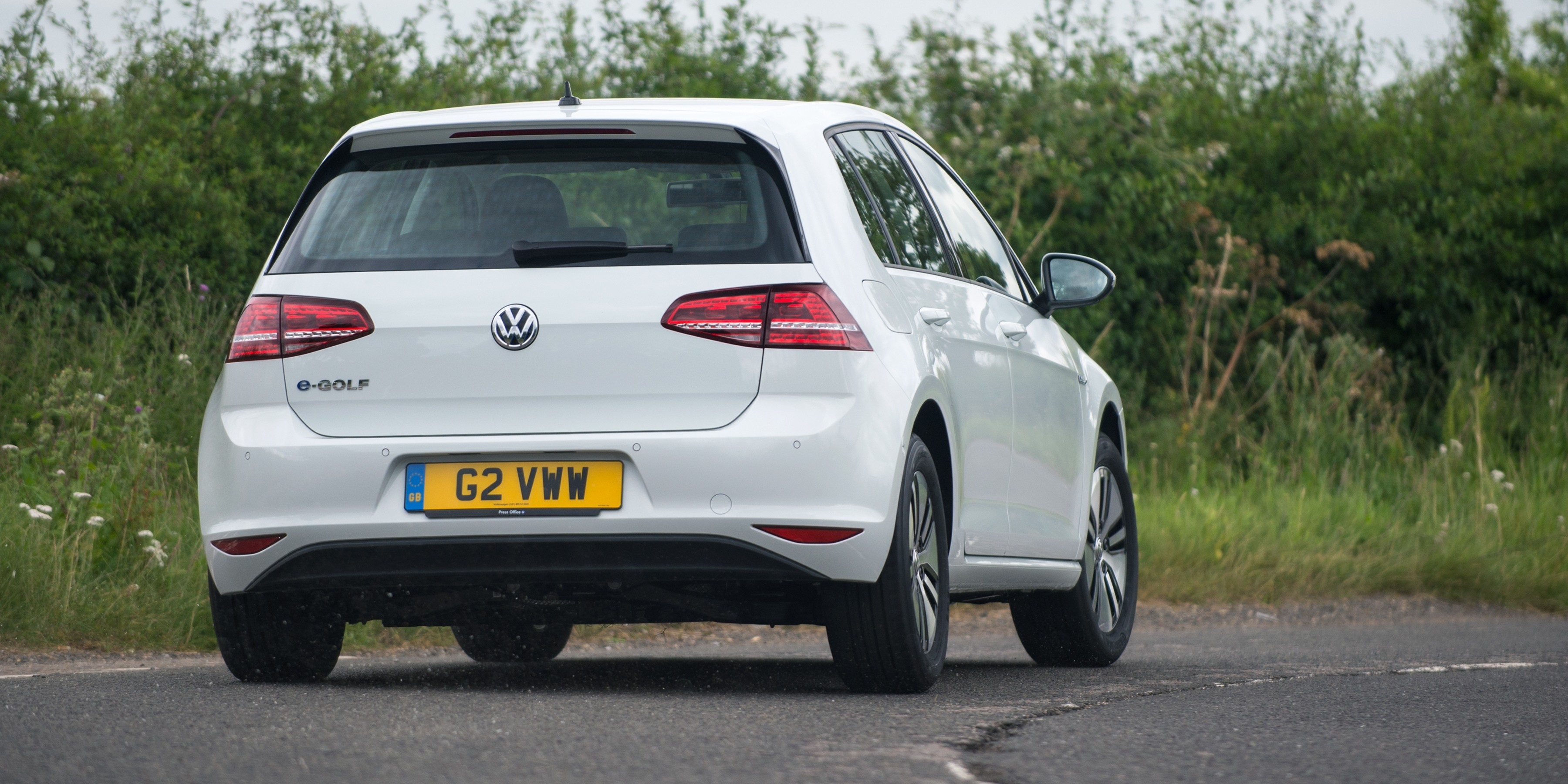 Volkswagen e-Golf review | carwow