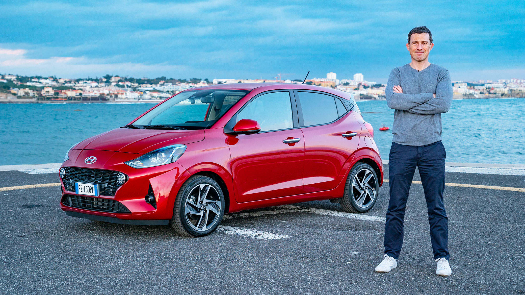 Hyundai i10 Review 2022 | Drive, Specs & Pricing | carwow