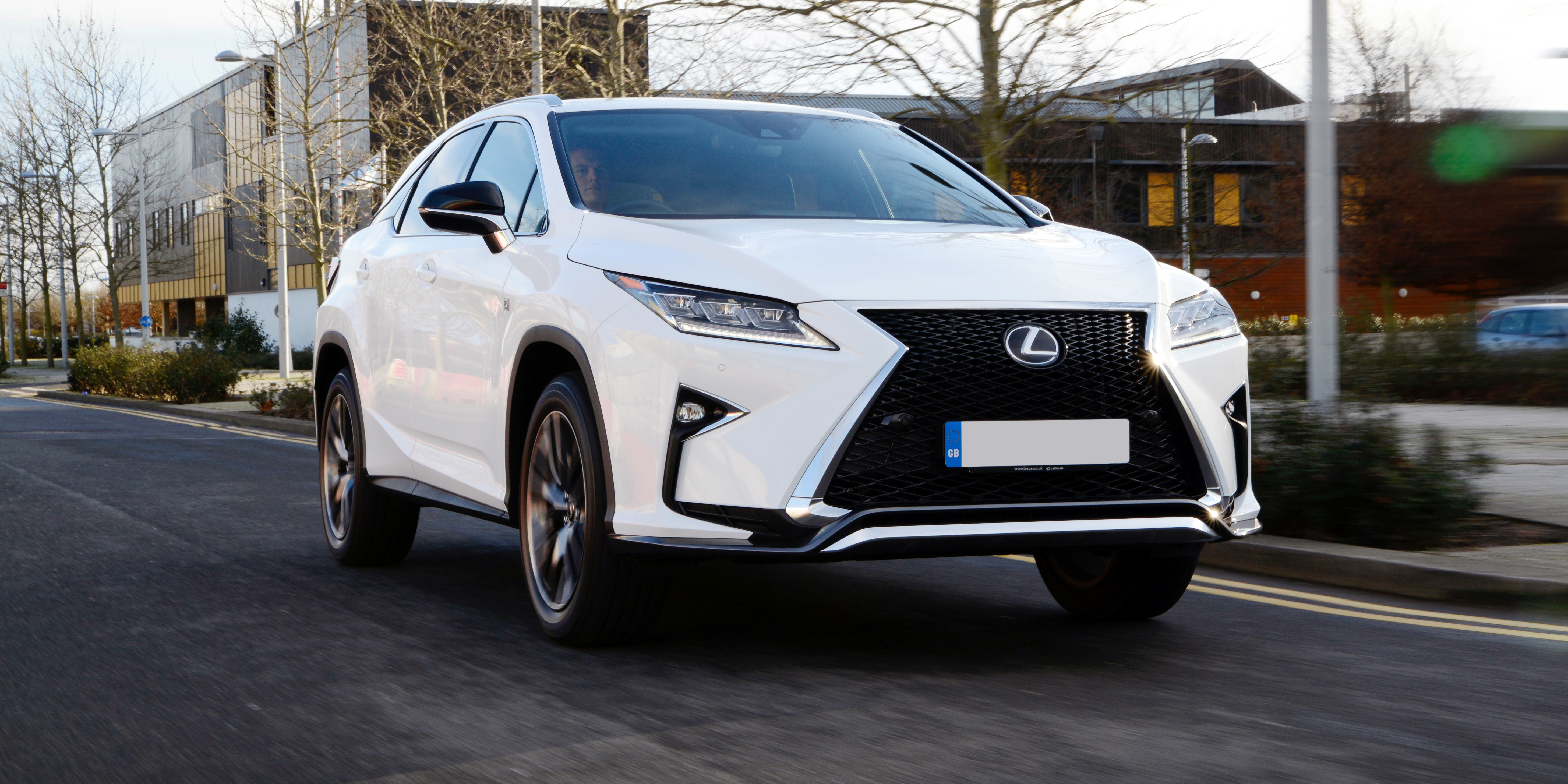Lexus RX Review | carwow
