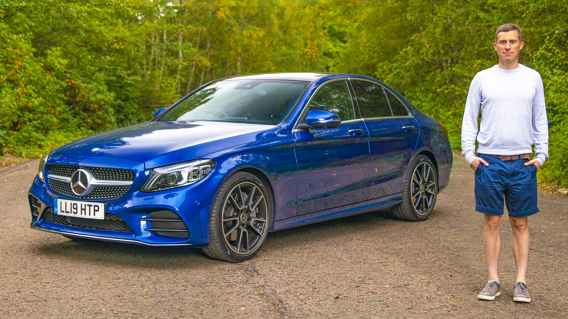 Mercedes C-Class Saloon Review 2021 | carwow