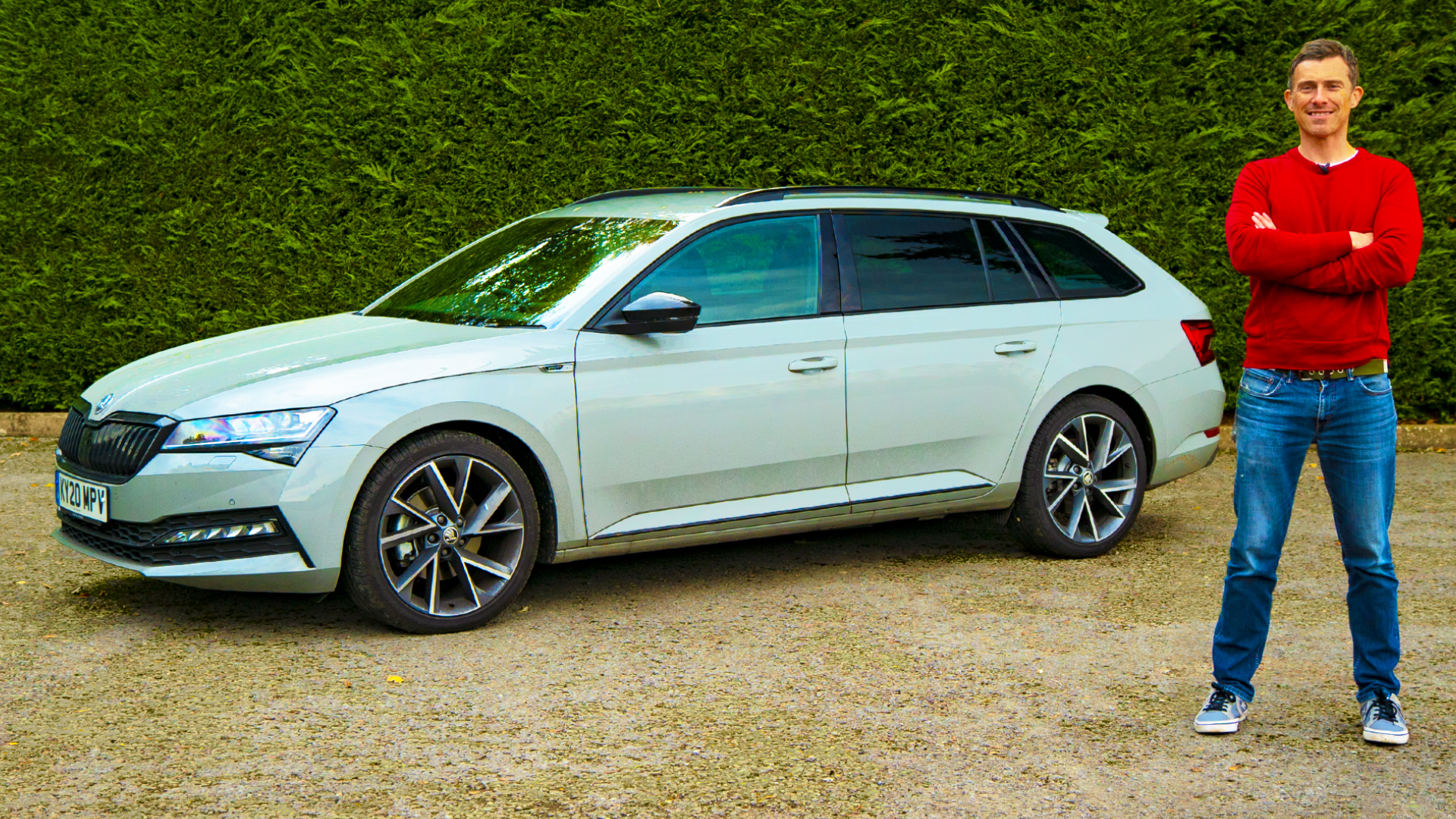 Skoda Superb Estate Review 2022 | Drive, Specs & Pricing | carwow