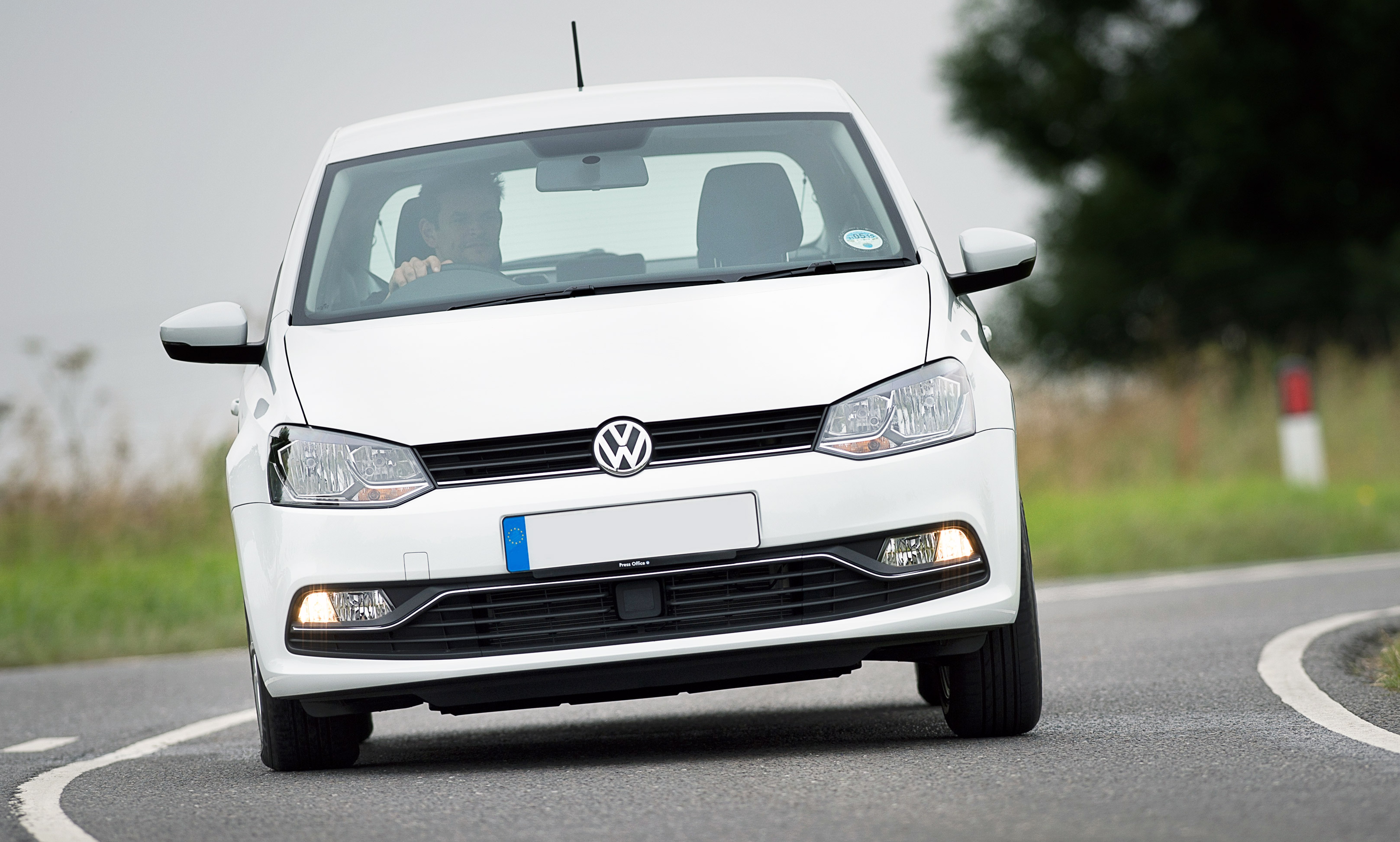 Volkswagen Polo Review | carwow